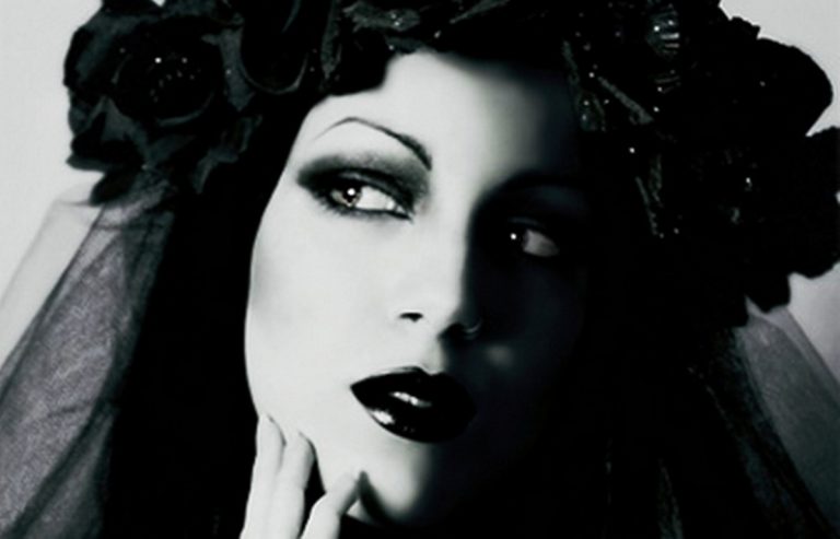 Femei celebre - Vera Renczi - Deștepți.ro