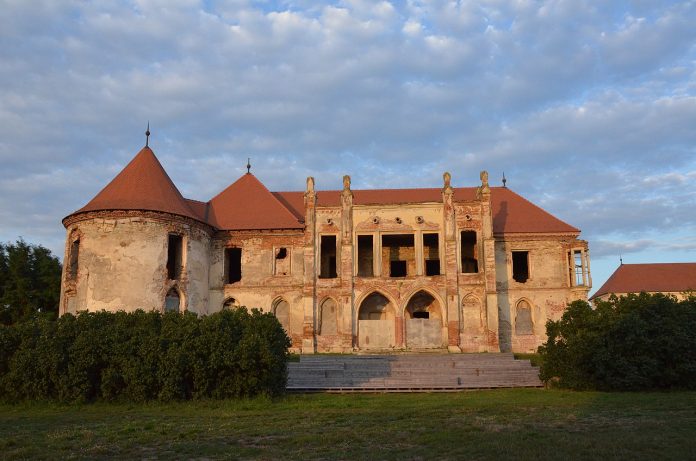 Castelul Banffy, scurt istoric - Deștepți.ro