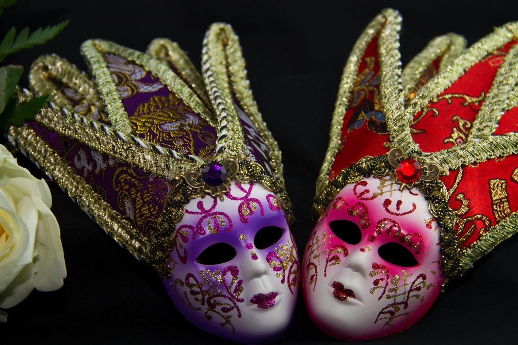 Mastile de bal mascat, din trecut pana in prezent - Deștepți.ro