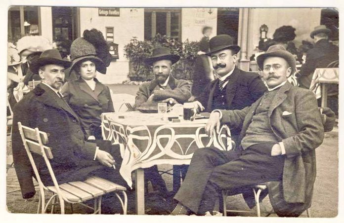 Societatea Junimea şi membrii ei: „Intră cine vrea, rămâne cine poate ...