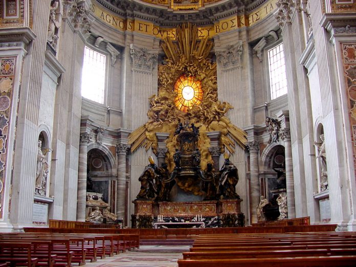 Bazilica Sf. Petru din Cetatea Vaticanului: Obiective turistice Vatican ...