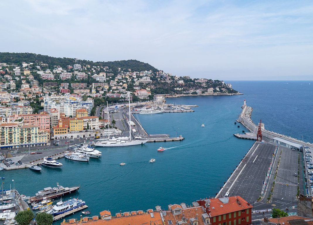 Orasul Nisa: Obiective turistice Franta - Nisa - Deștepți.ro