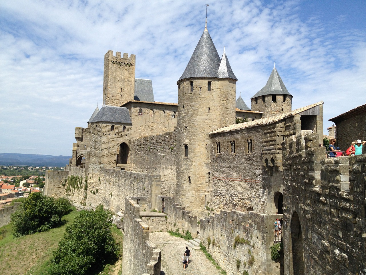 Orasul fortificat Carcassonne: Obiective turistice Franta - Carcassonne ...