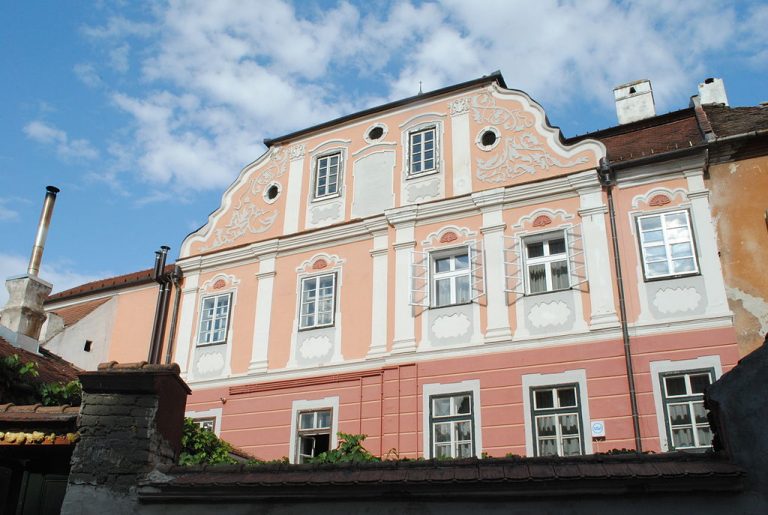 Piața Huet Sibiu – explorează istoria Transilvaniei