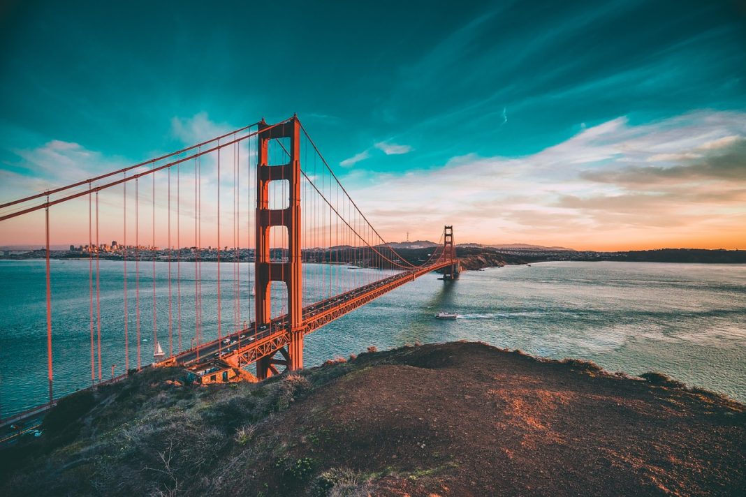 Podul Golden Gate: Obiective turistice SUA - San Francisco - Deștepți.ro
