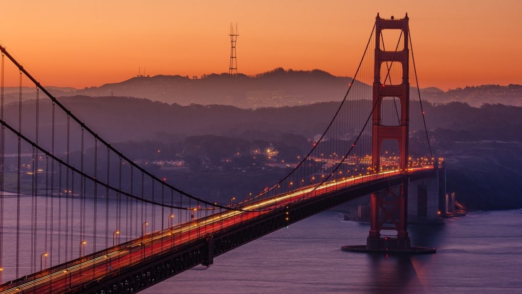 Podul Golden Gate: Obiective turistice SUA - San Francisco - Deștepți.ro