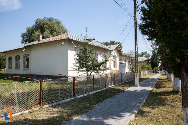 Școala Veche din Căzănești: patrimoniu și tradiție