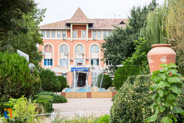 Orașul Murfatlar: istorie și vinuri fine