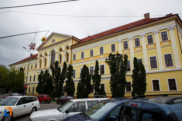 Cladirea vechii Prefecturi din Lugoj : Obiective turistice Timiş ...