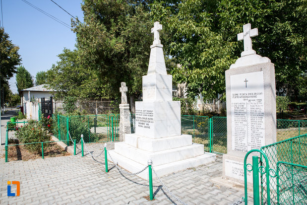 Monumentul Eroilor din Căzănești: tributul din 1989