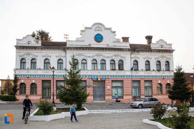 Primăria din Bocșa: un simbol al comunității locale