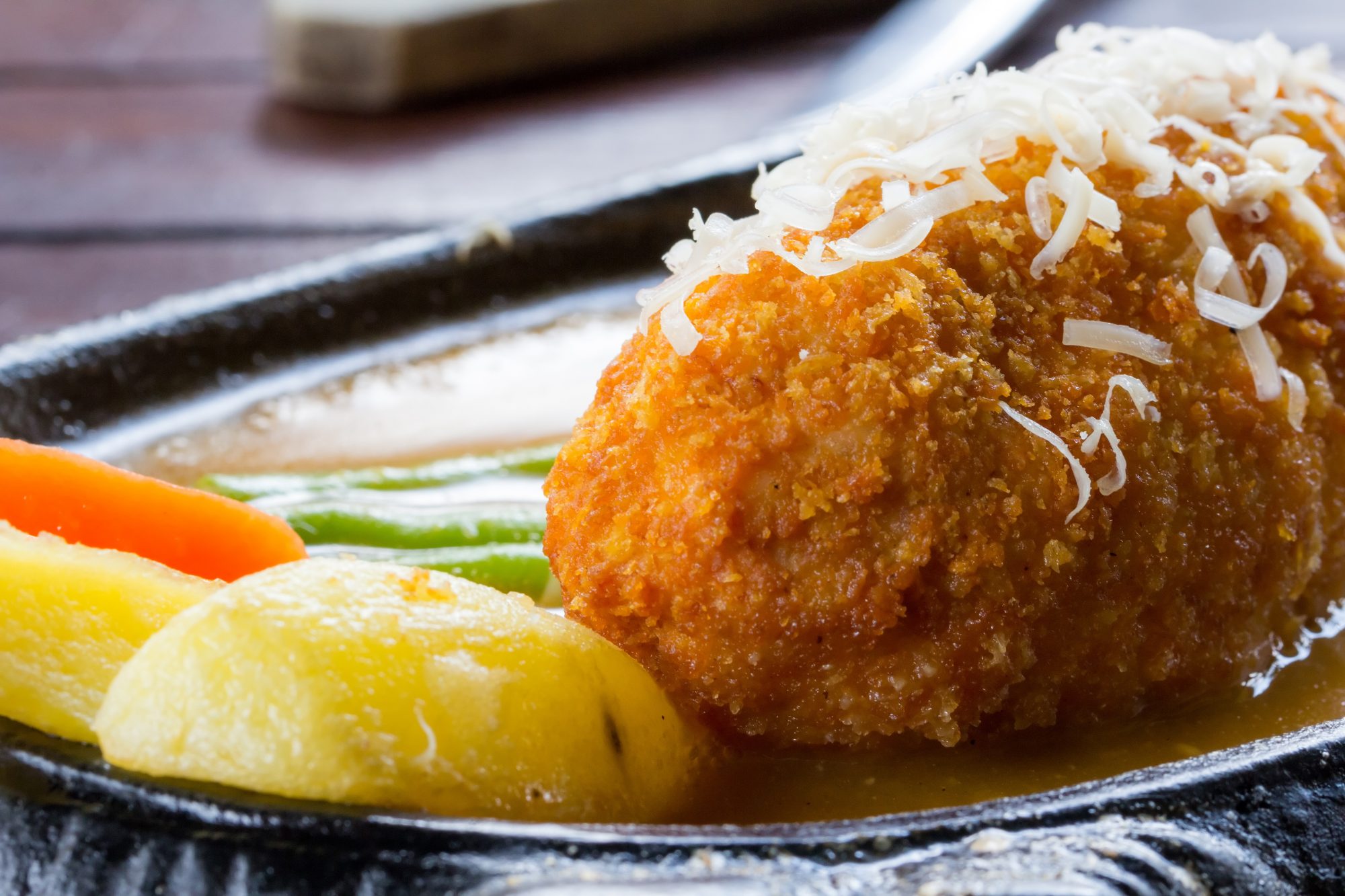 CORDON BLEU sau GORDON BLEU? Descoperă adevărul
